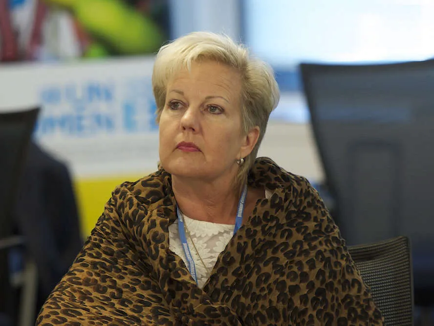 TE: Ex-ministeri Suvi Lindénin johtamien yhtiöiden karut luvut viimein ... TE: Ex-ministeri Suvi Lindénin johtamien yhtiöiden karut luvut viimein ...