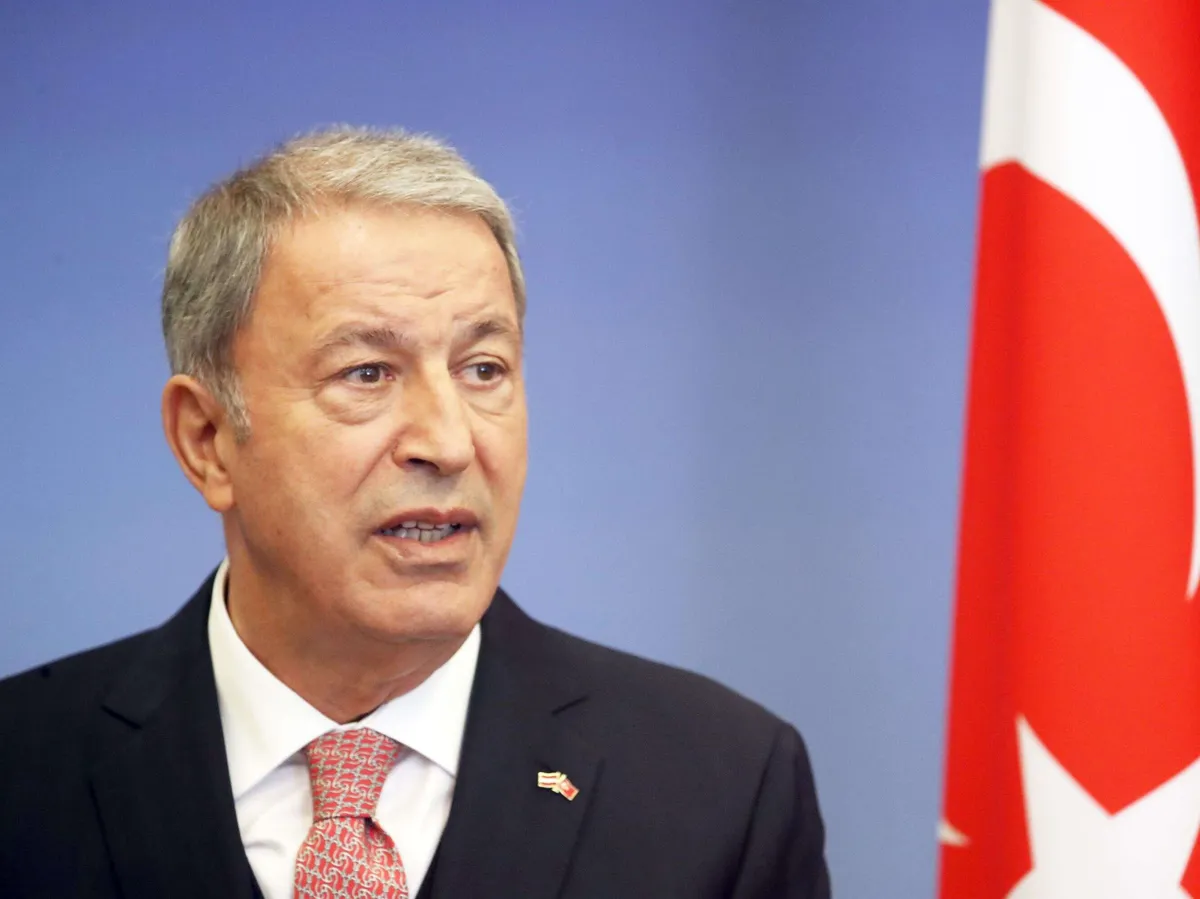 Turkin puolustusministeri puolustelee Erdoğanin suhdetta Venäjään ...